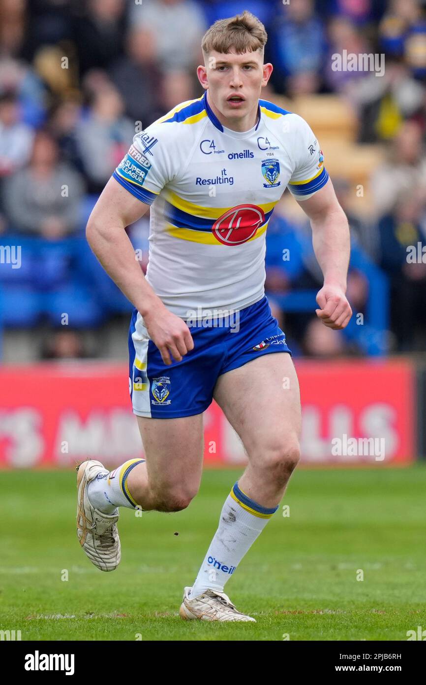 Josh Thewlis #2 de Warrington Wolves pendant le match de la Super ...