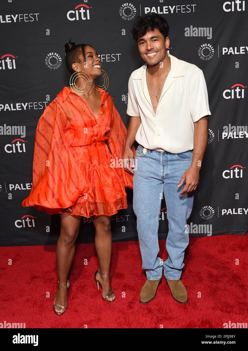 Alexis Floyd et Niko Terho arrivent à PaleyFest 2023: Gray’s Anatomy au ...