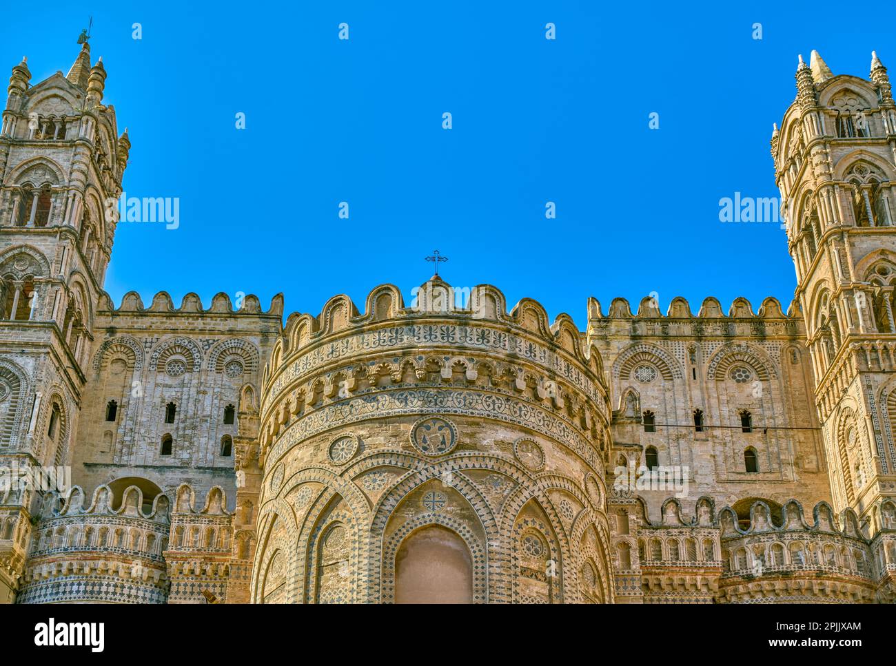 Italie, Palerme, vue sur l'abside de la Cathédrale métropolitaine de la ...