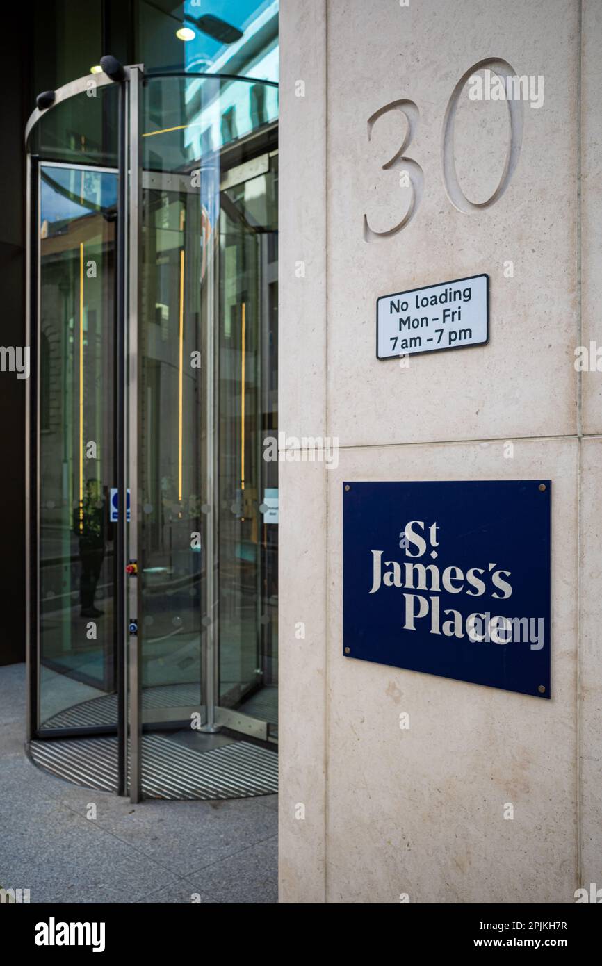 St jamess st jamess place plc Banque de photographies et d’images à ...