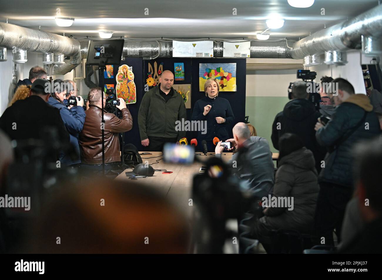 ZAPORIZHHIA (UKRAINE) - 2 AVRIL 2023 - le chef de l'administration militaire régionale de ...