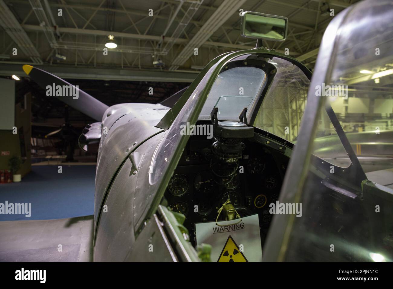 Spitfire cockpit canopy aircraft Banque de photographies et d’images à ...