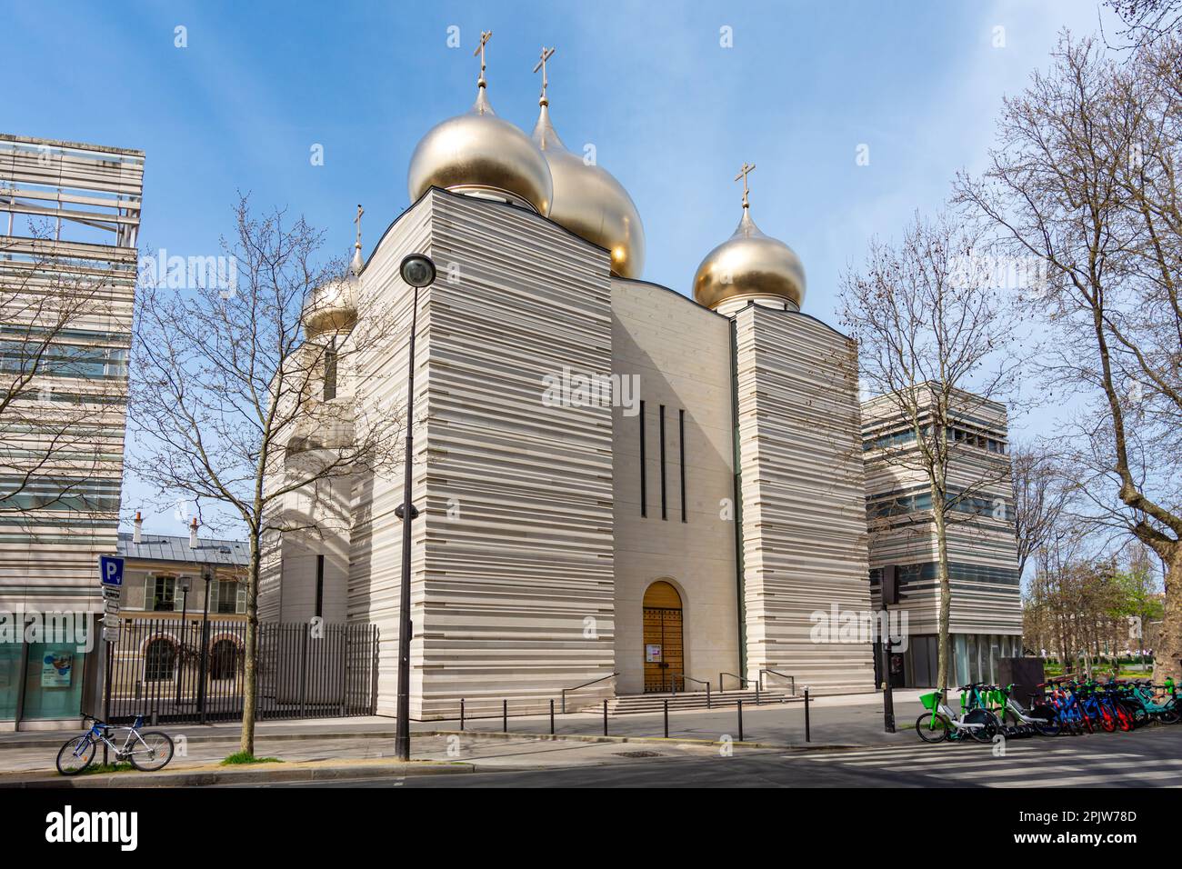 Cathedrale sainte trinité paris Banque de photographies et d’images à ...