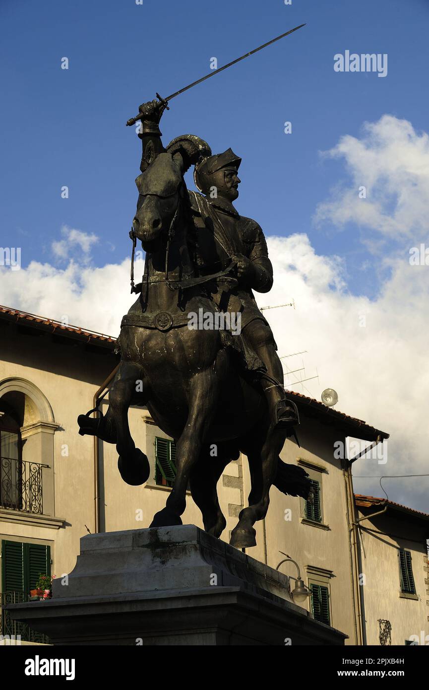 Le monument du condottiero Francesco Ferrucci, qui est devenu célèbre ...