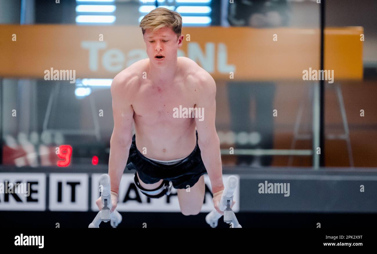 Gymnastique des tourneurs Banque de photographies et d’images à haute ...