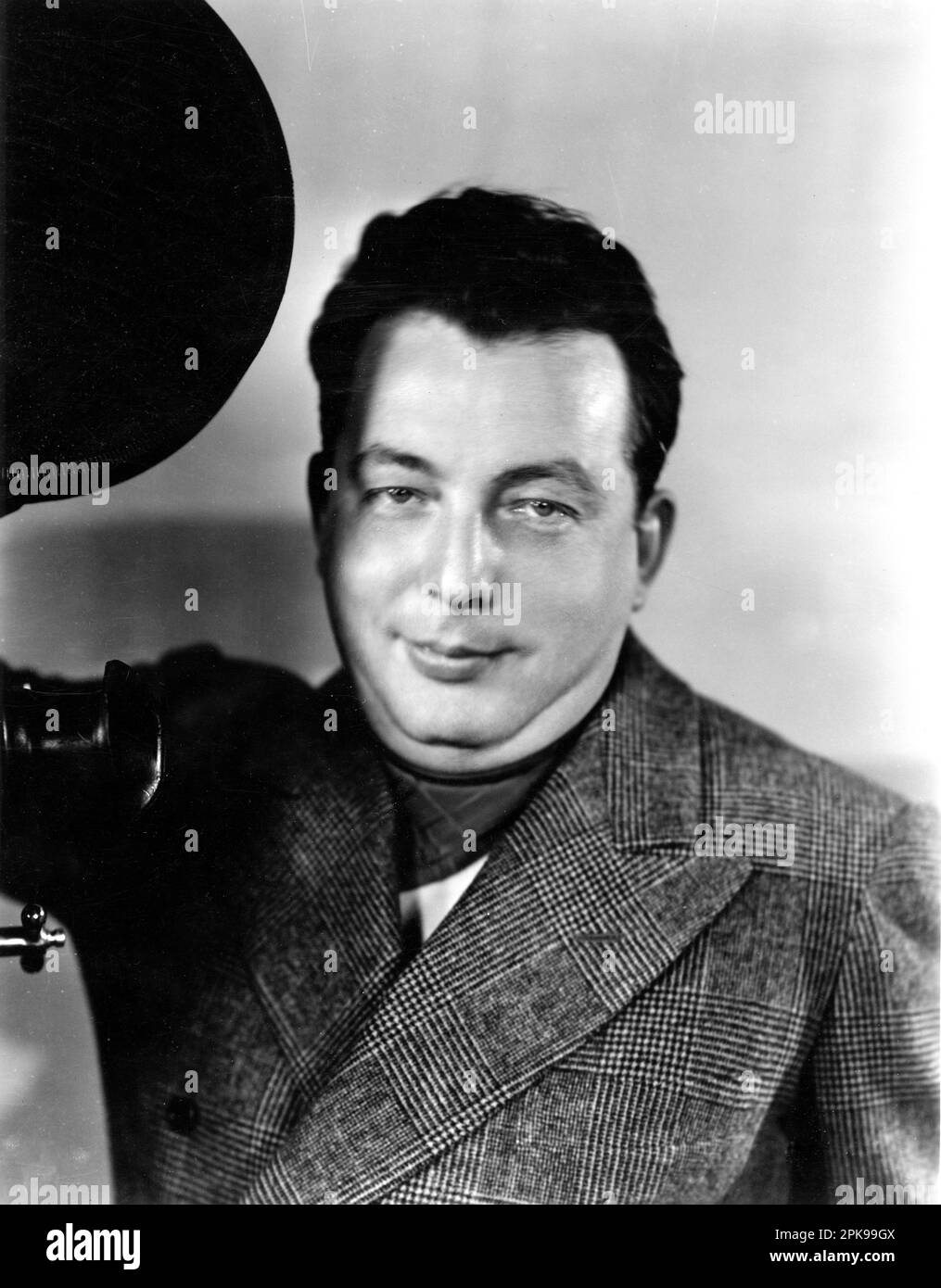 Director LEWIS MILESTONE vers la fin de 1936 Portrait par WILLIAM A ...