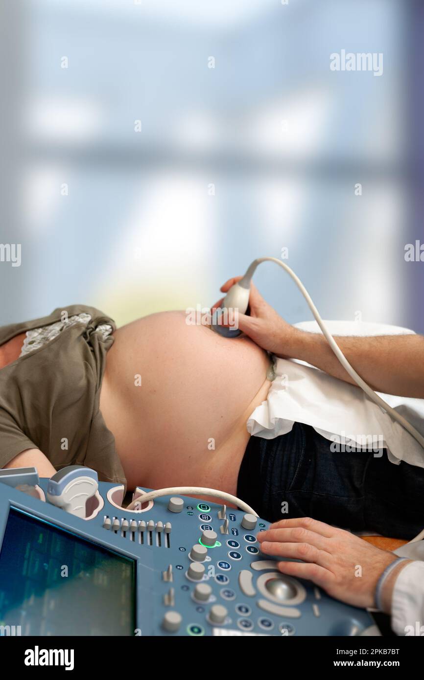 Echographie Abdomen Banque De Photographies Et Dimages à Haute
