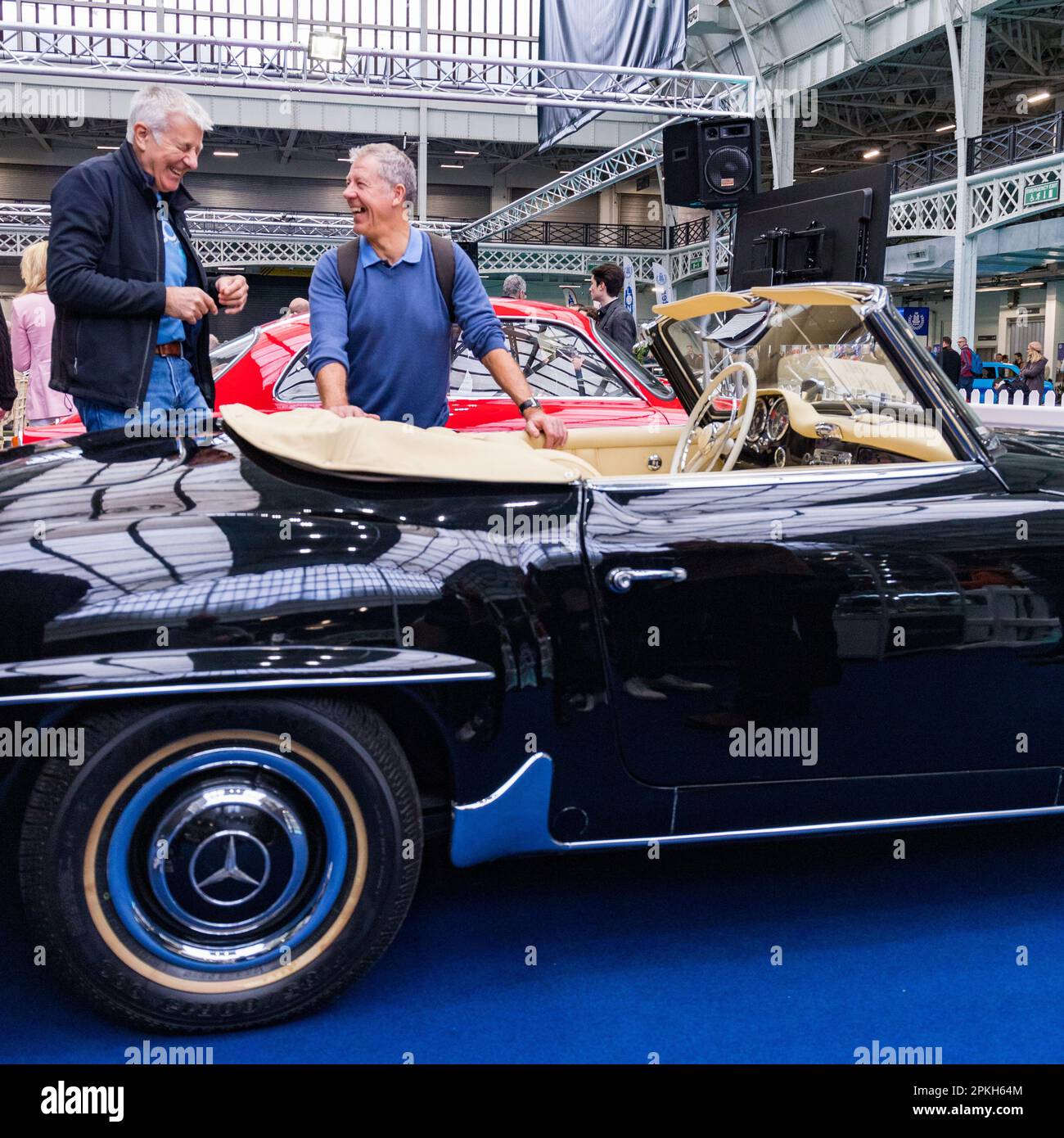 Salon des voitures anciennes 2023 Banque de photographies et d’images à haute résolution - Alamy