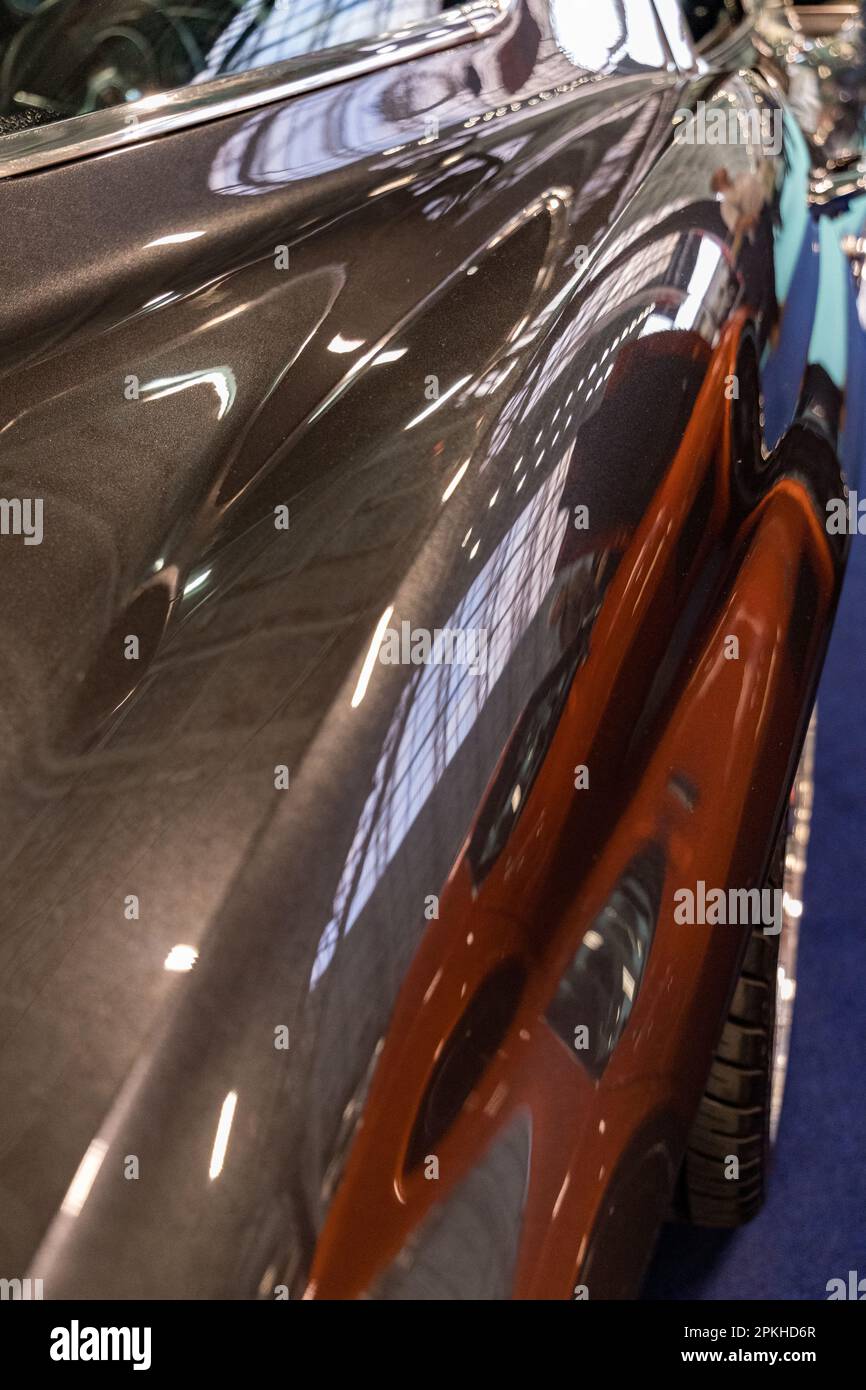 Salon des voitures classiques de londres 2023 Banque de photographies et d’images à haute ...