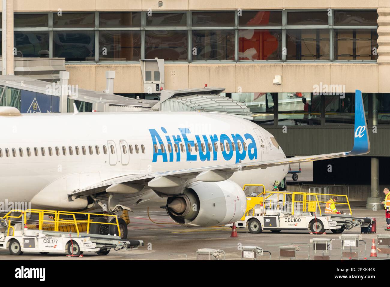 Plane boeing 737 air europa Banque de photographies et d’images à haute ...