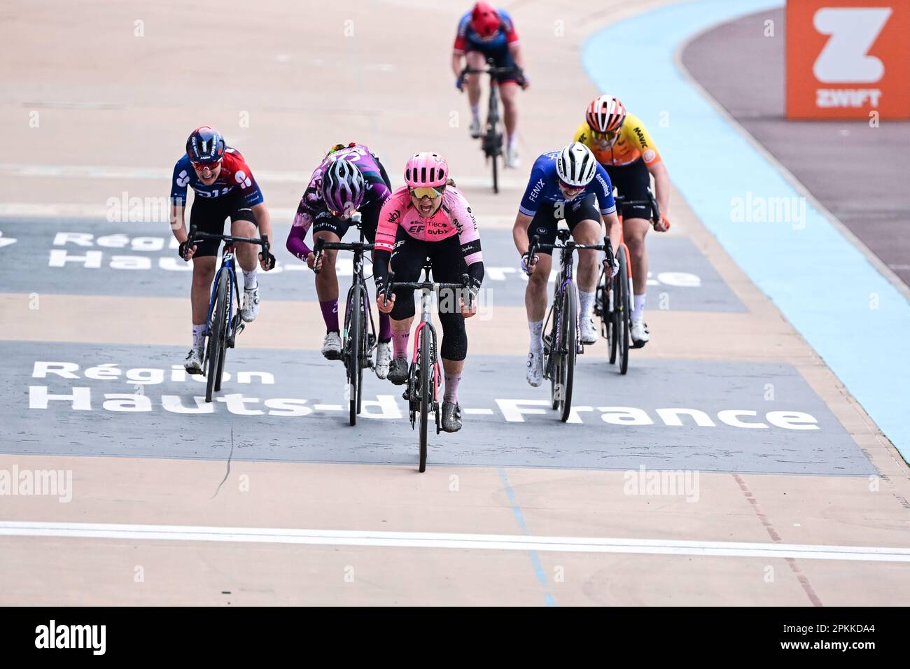 Paris roubaix femmes 2023 Banque de photographies et d’images à haute ...