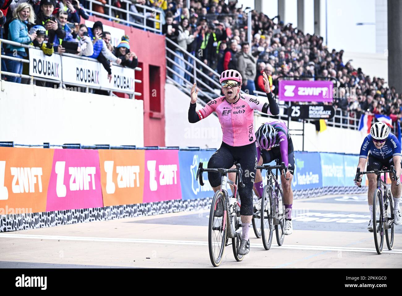 Paris roubaix femmes 2023 Banque de photographies et d’images à haute ...
