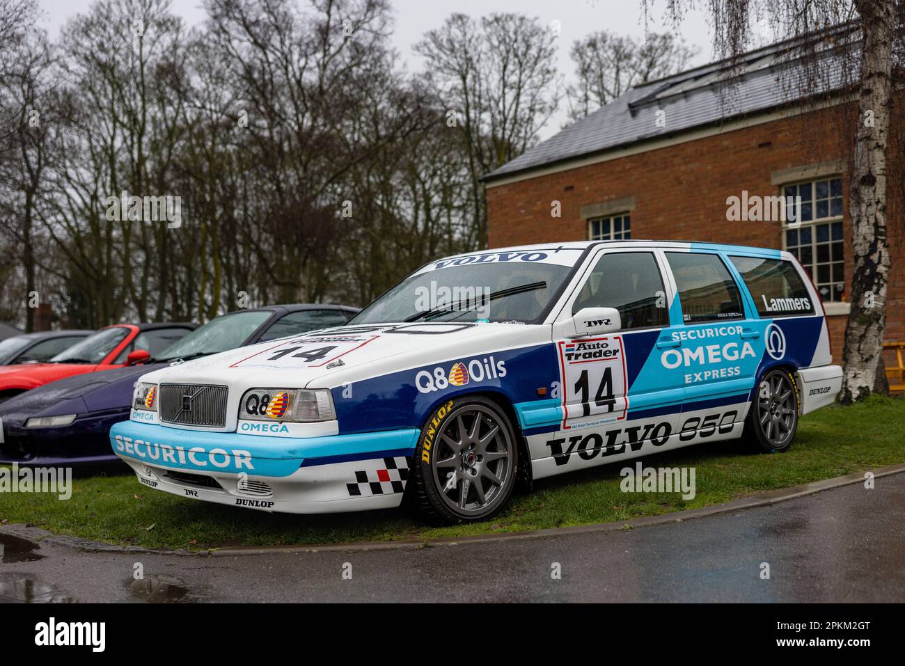 1994 Volvo 850 T-5R Estate BTCC, exposé à l'Assemblée Motorsport tenue au Bicester Heritage ...