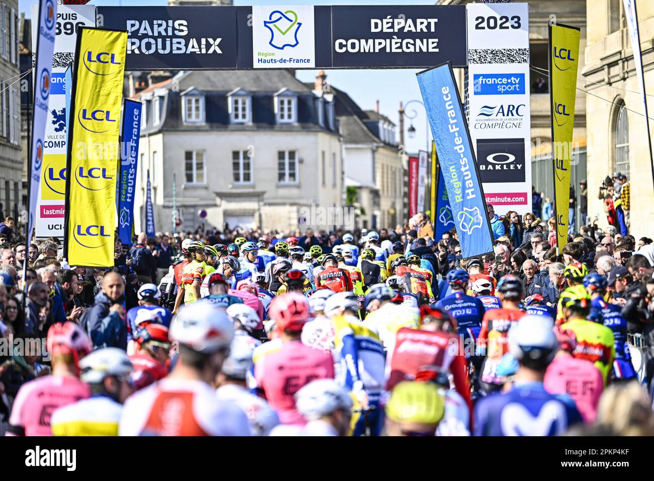 Roubaix, France. 09th avril 2023. L'illustration montre le début de la ...