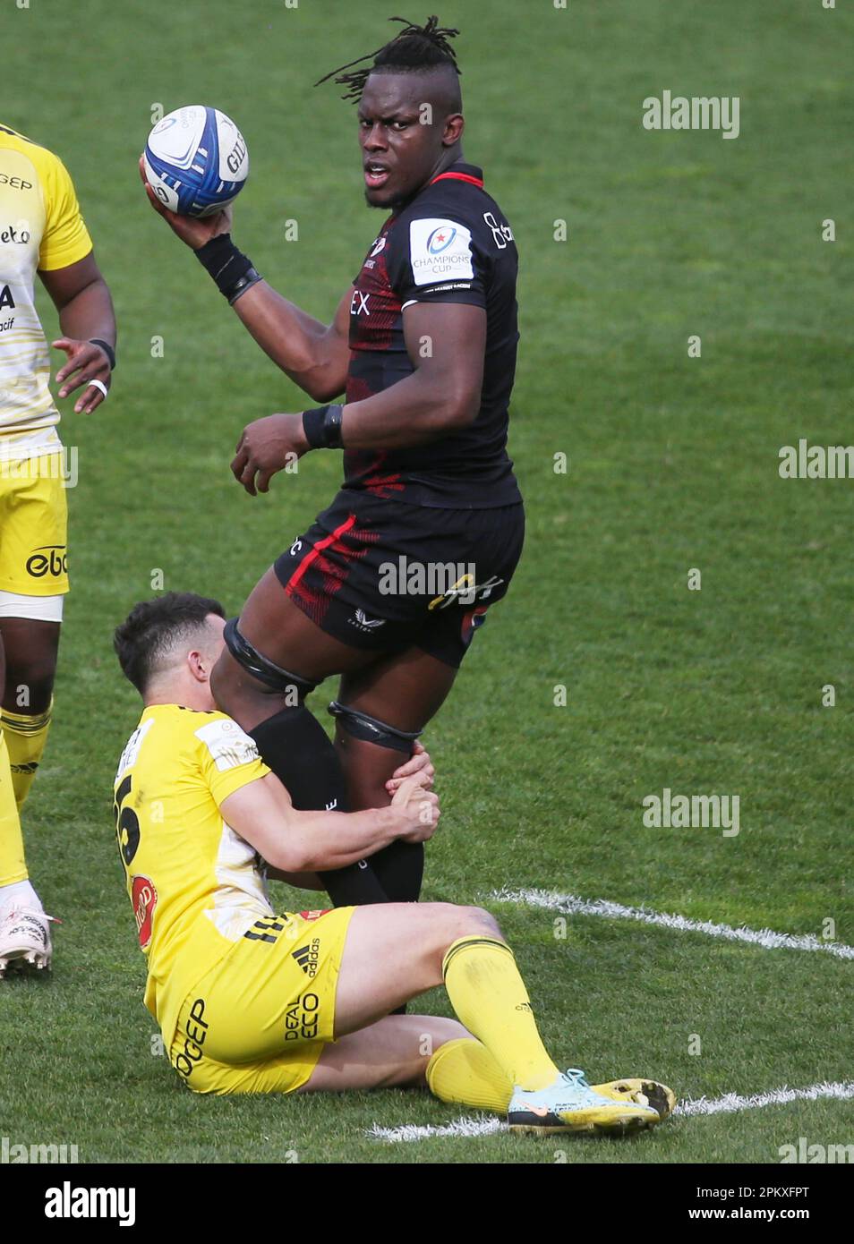 9 avril 2023, Rome, France: Maro Itoje de Saracens et Brice Dulin de ...