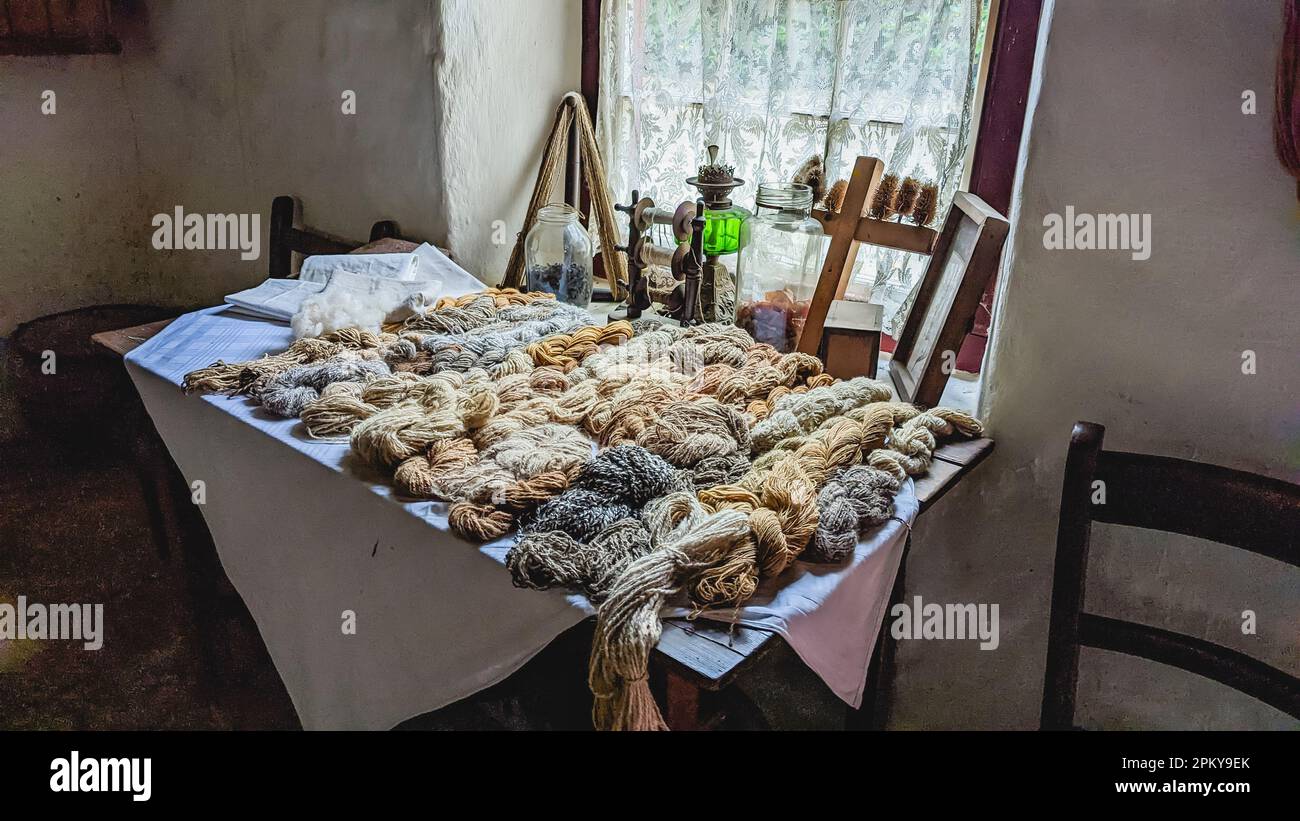 Irish traditional cottage interior Banque de photographies et d’images ...