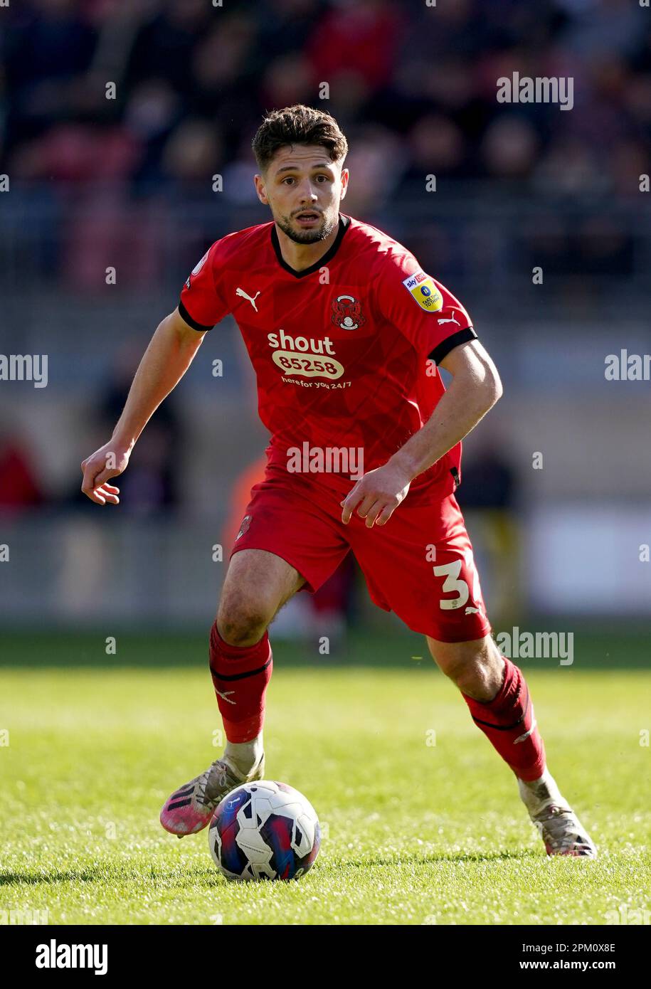 Rob Hunt de Leyton Orient lors du match Sky Bet League Two à Brisbane ...