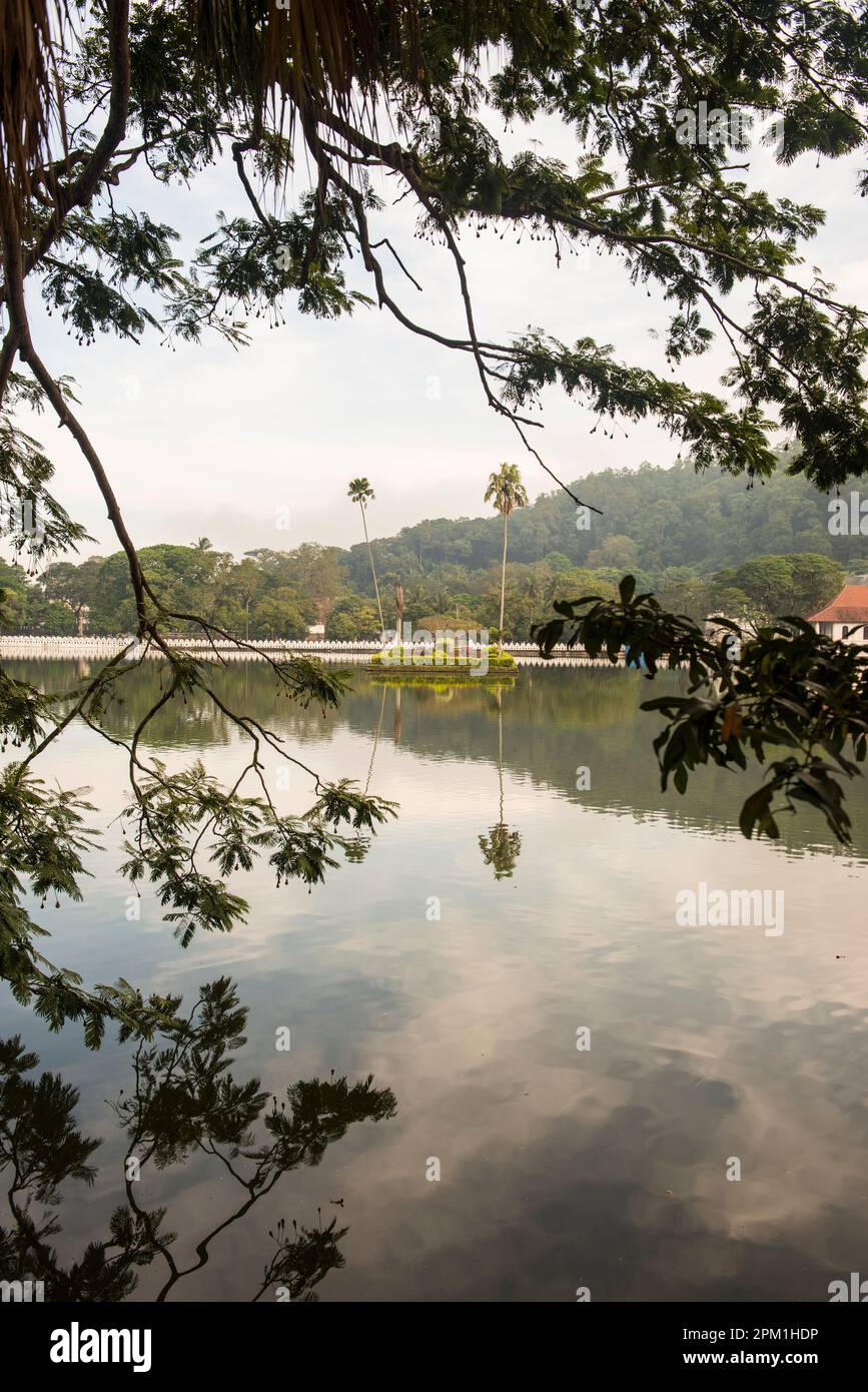 Lake kandy Banque de photographies et d’images à haute résolution - Alamy