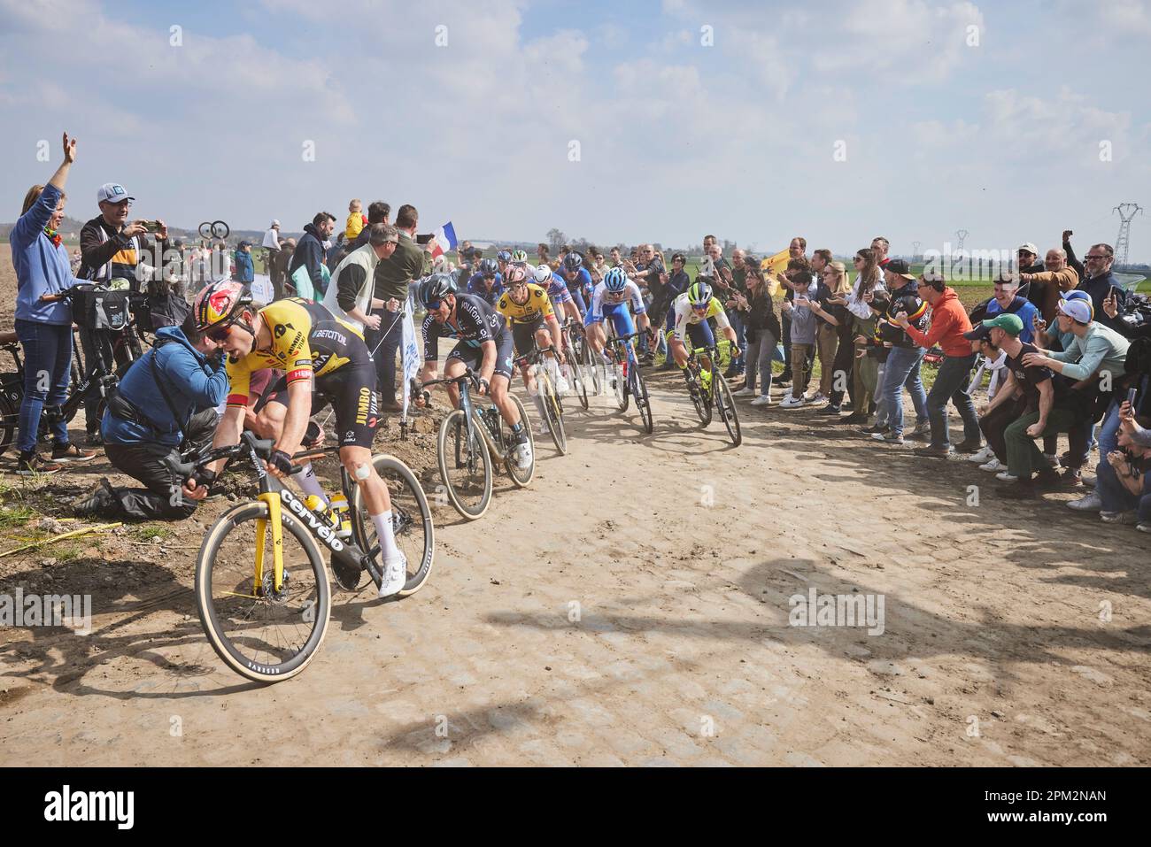 Haveluy ˆ Wallers Van Aert JUMBO VISMA, Degenklob DSM Paris Roubaix ...