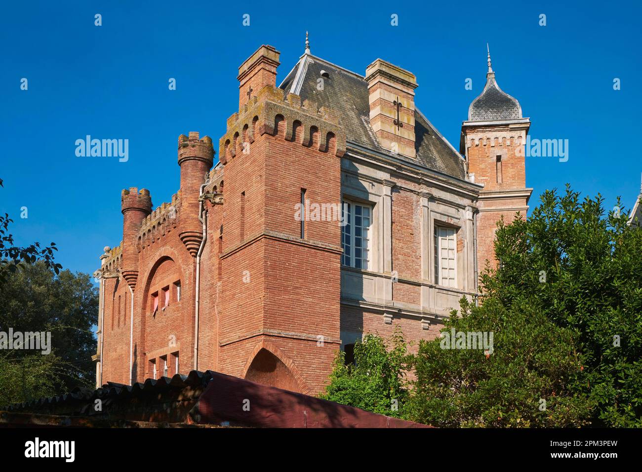 France, Gers, l'Isle Jourdain, le château du Marquis de Panat construit ...