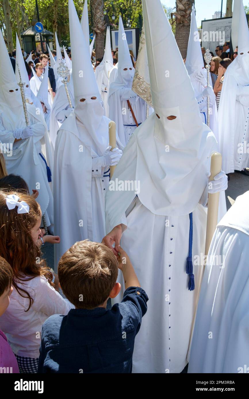 Semana santa procession children Banque de photographies et d’images à ...
