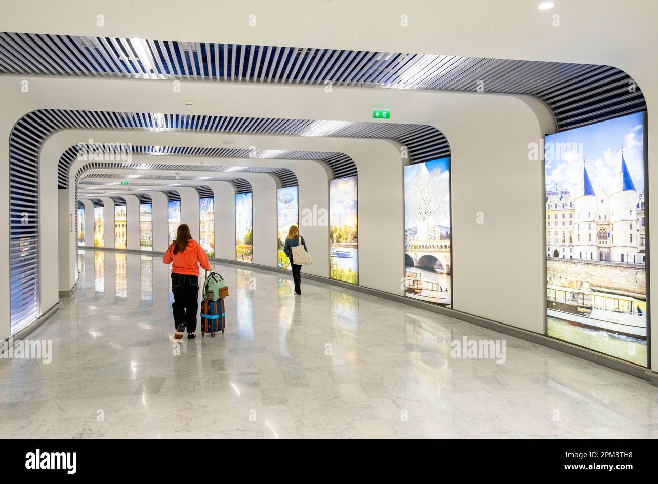 France, Val d'Oise, aéroport Roissy Charles de Gaulle, nouveau terminal ...
