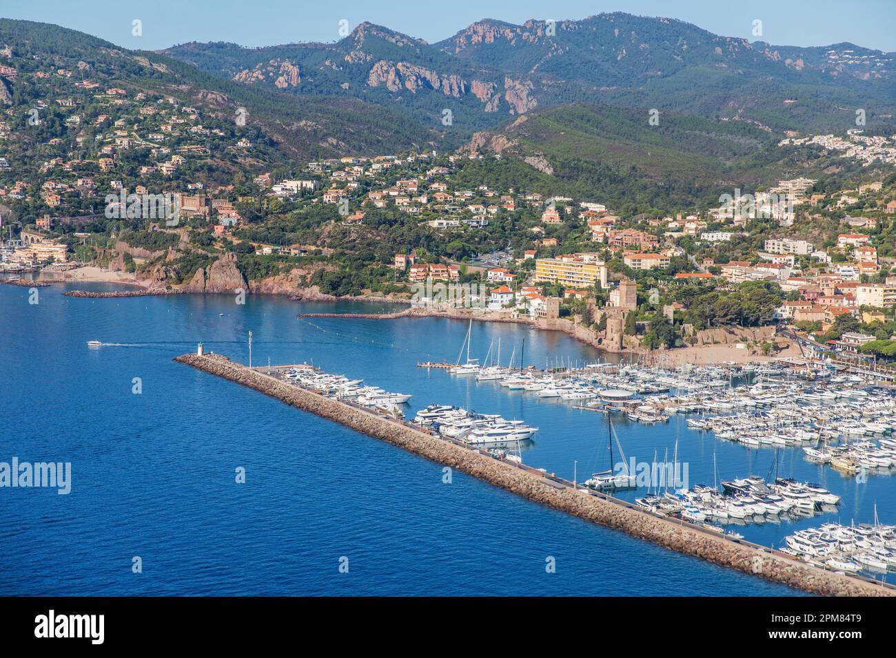 Port de mandelieu la napoule Banque de photographies et d’images à ...