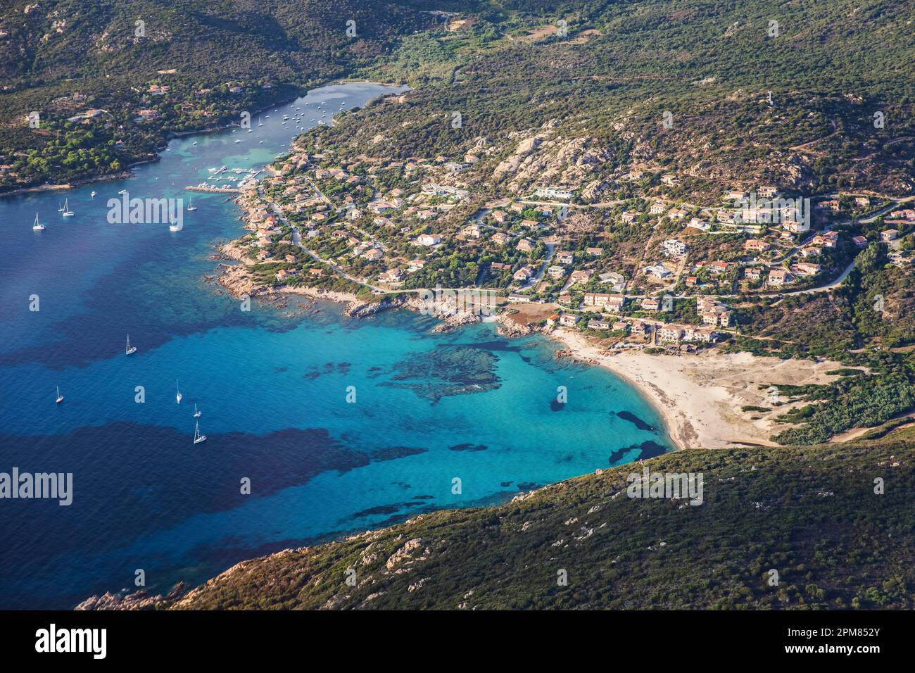 Vue aérienne de tizzano Banque de photographies et d’images à haute ...