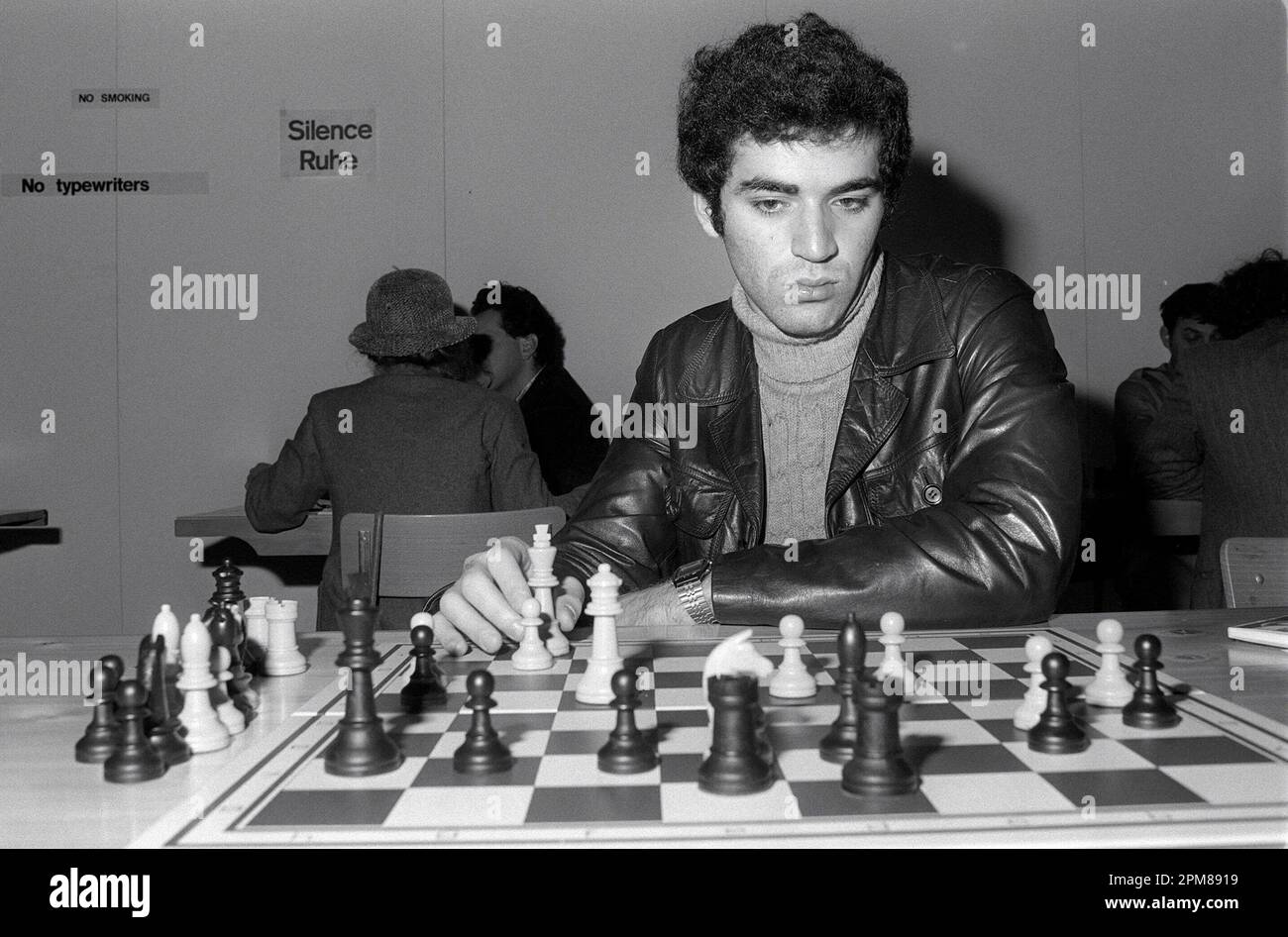 ARCHIVE PHOTO: Garry KASPAROV fête son anniversaire de 60th sur 13 ...