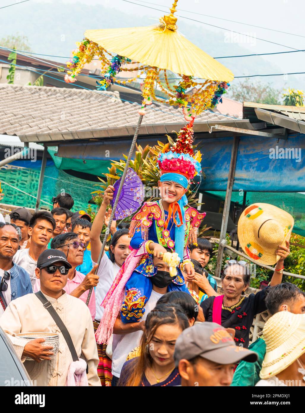 PAI,Mae Hong son,Thaïlande-4 avril 2023:les garçons, âgés de sept à ...
