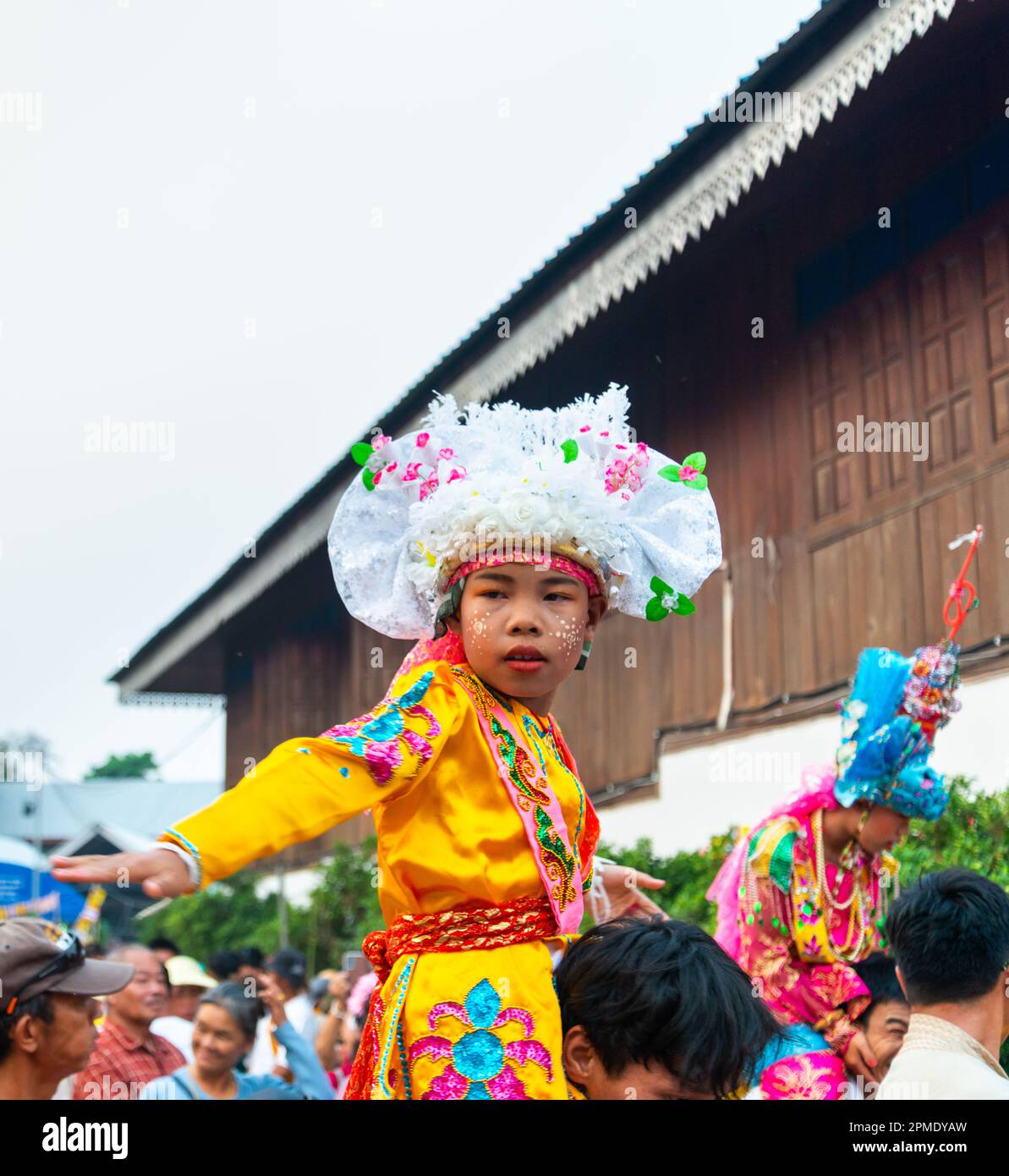 PAI,Mae Hong son,Thaïlande-4 avril 2023:les garçons, âgés de sept à ...