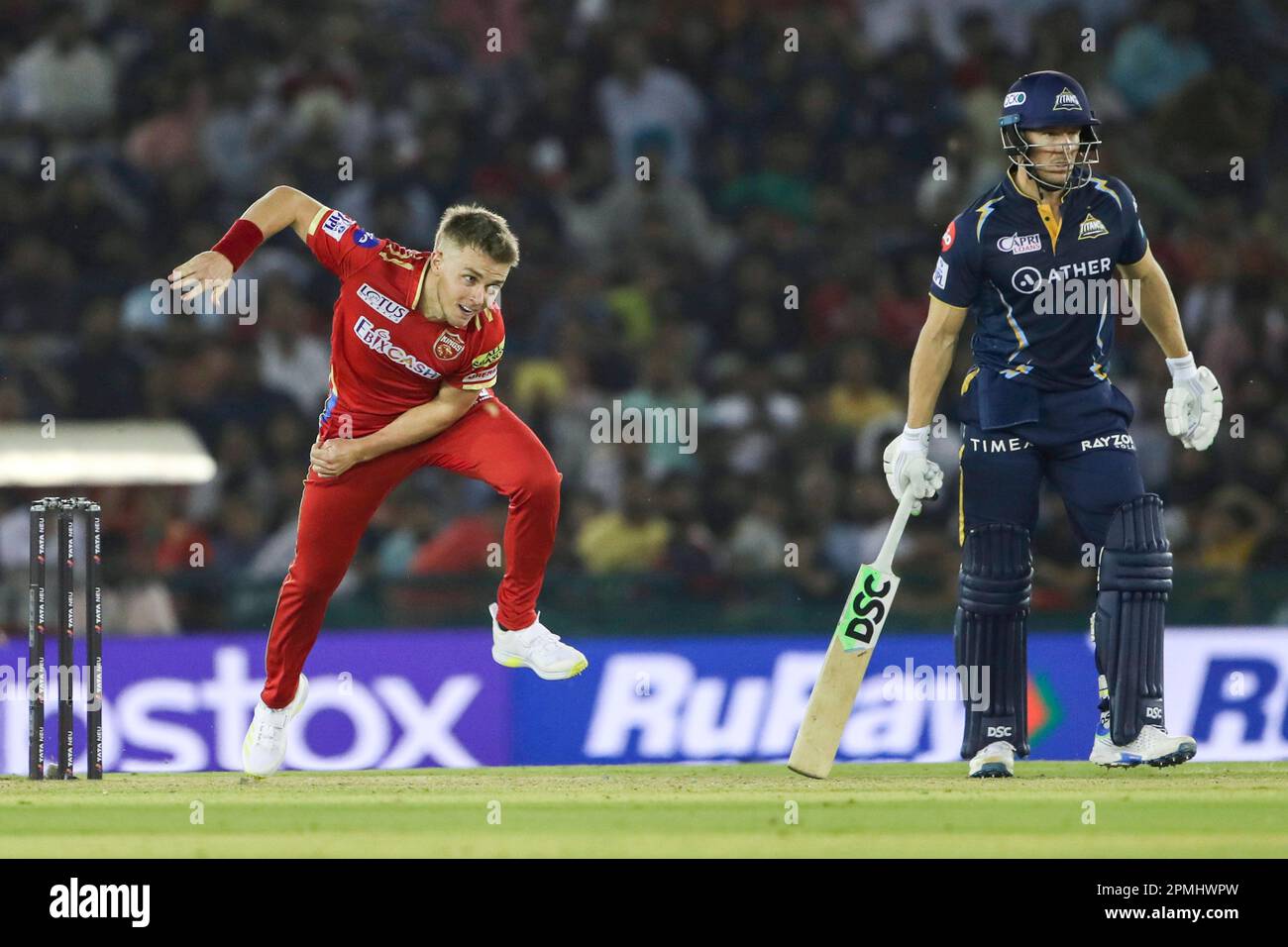 Shahrukh Khan of Punjab Kings, left and David Miller of Gujarat Titans ...