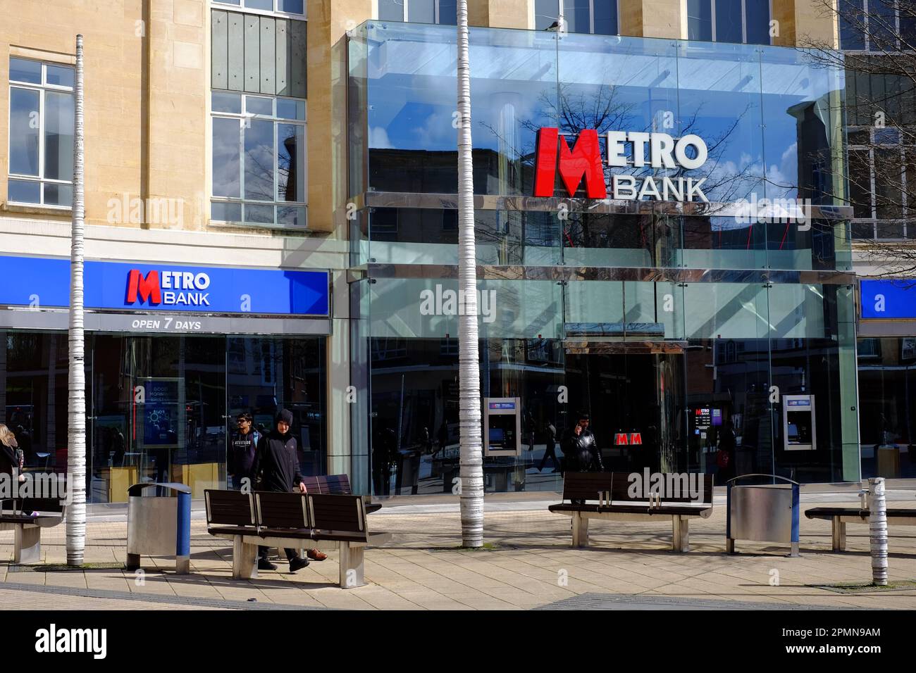 Logo de metro bank Banque de photographies et d’images à haute ...