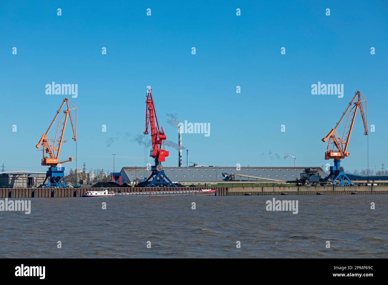 Brunsbuttel port Banque de photographies et d’images à haute résolution ...