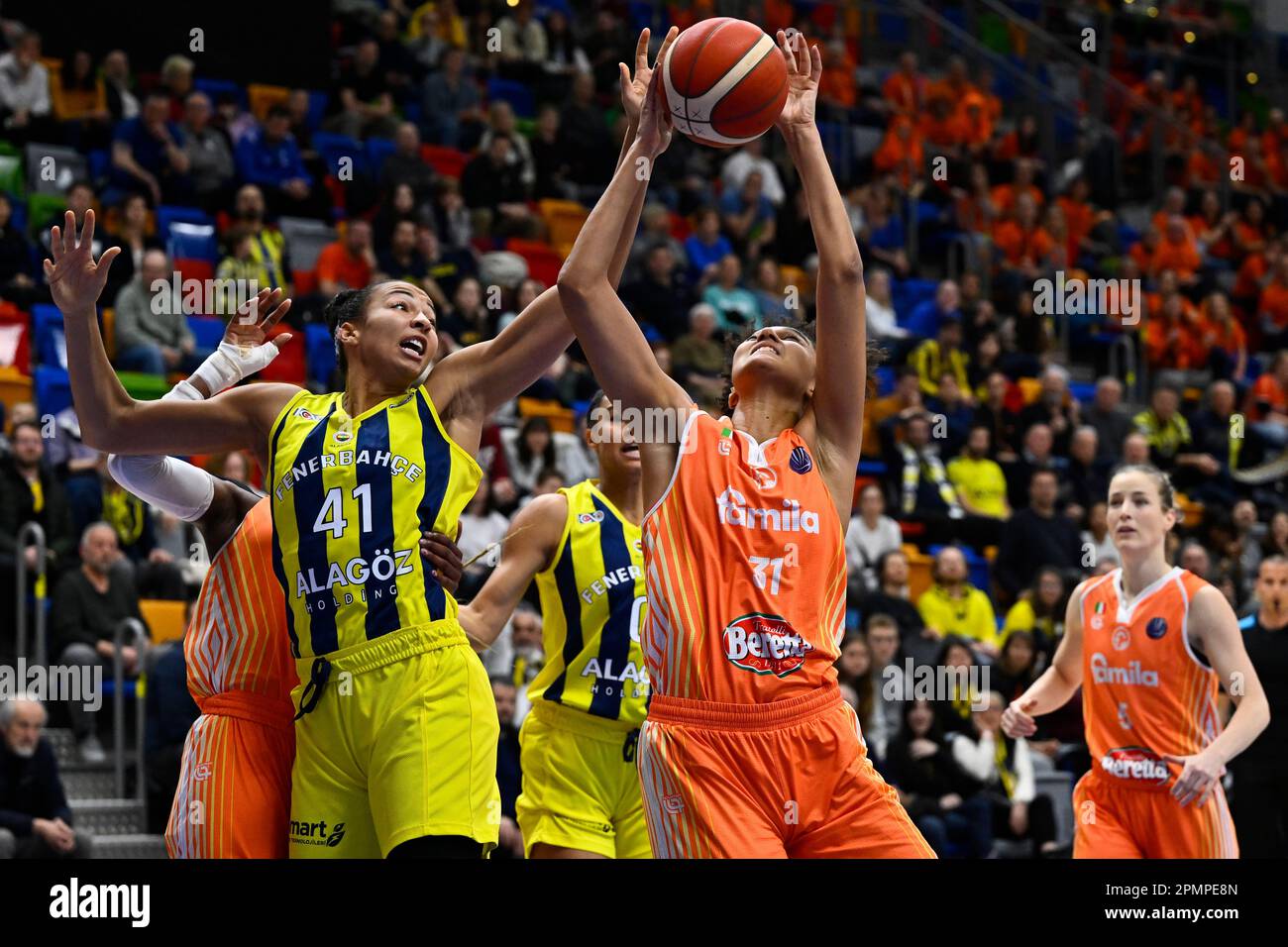 Prague, République tchèque. 14th avril 2023. Kiah Stokes de Fenerbahce ...