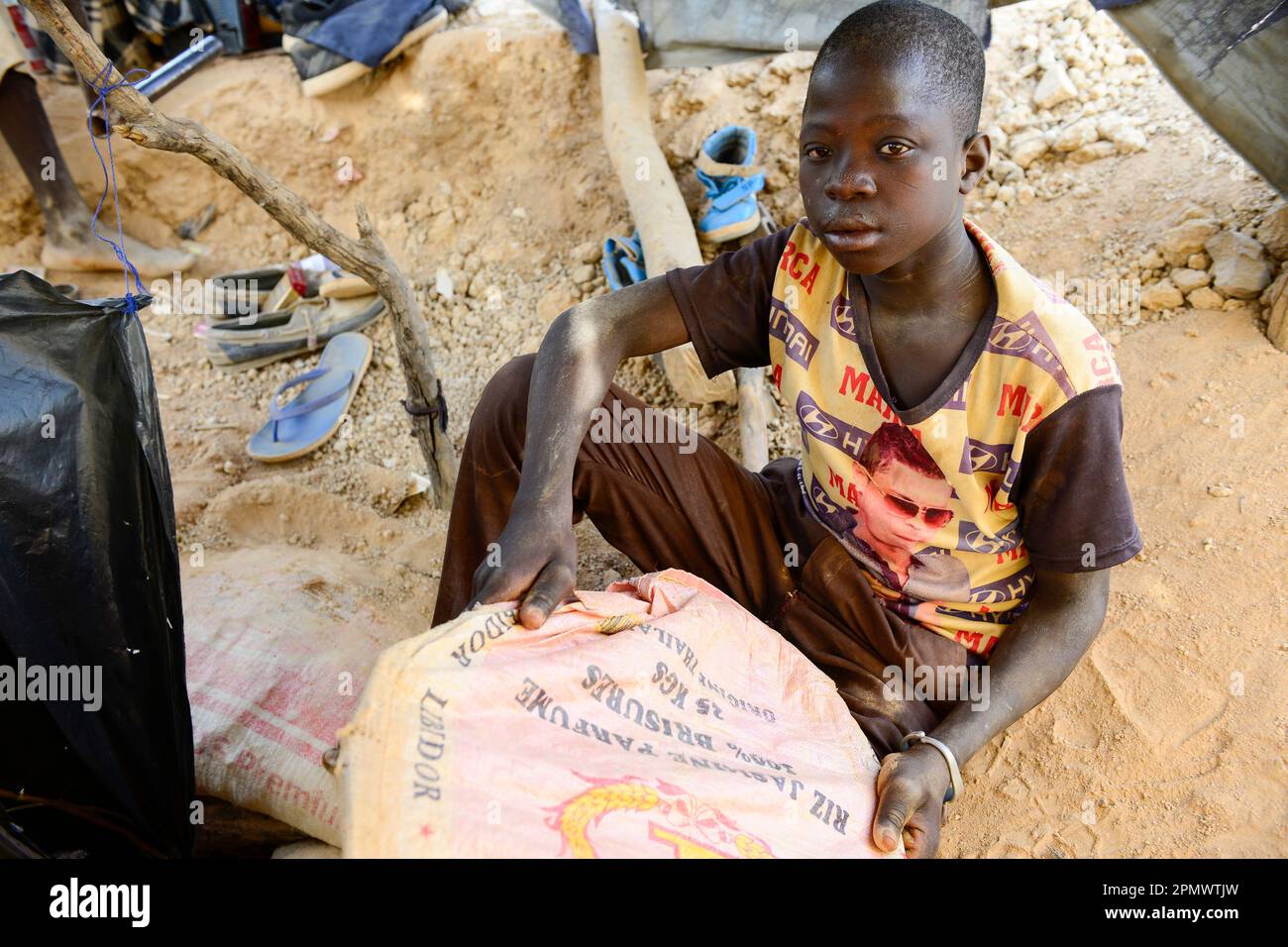 BURKINA FASO , Fada n'Gourma, village TINDANGOU, mine d'or Camp PAMA ...