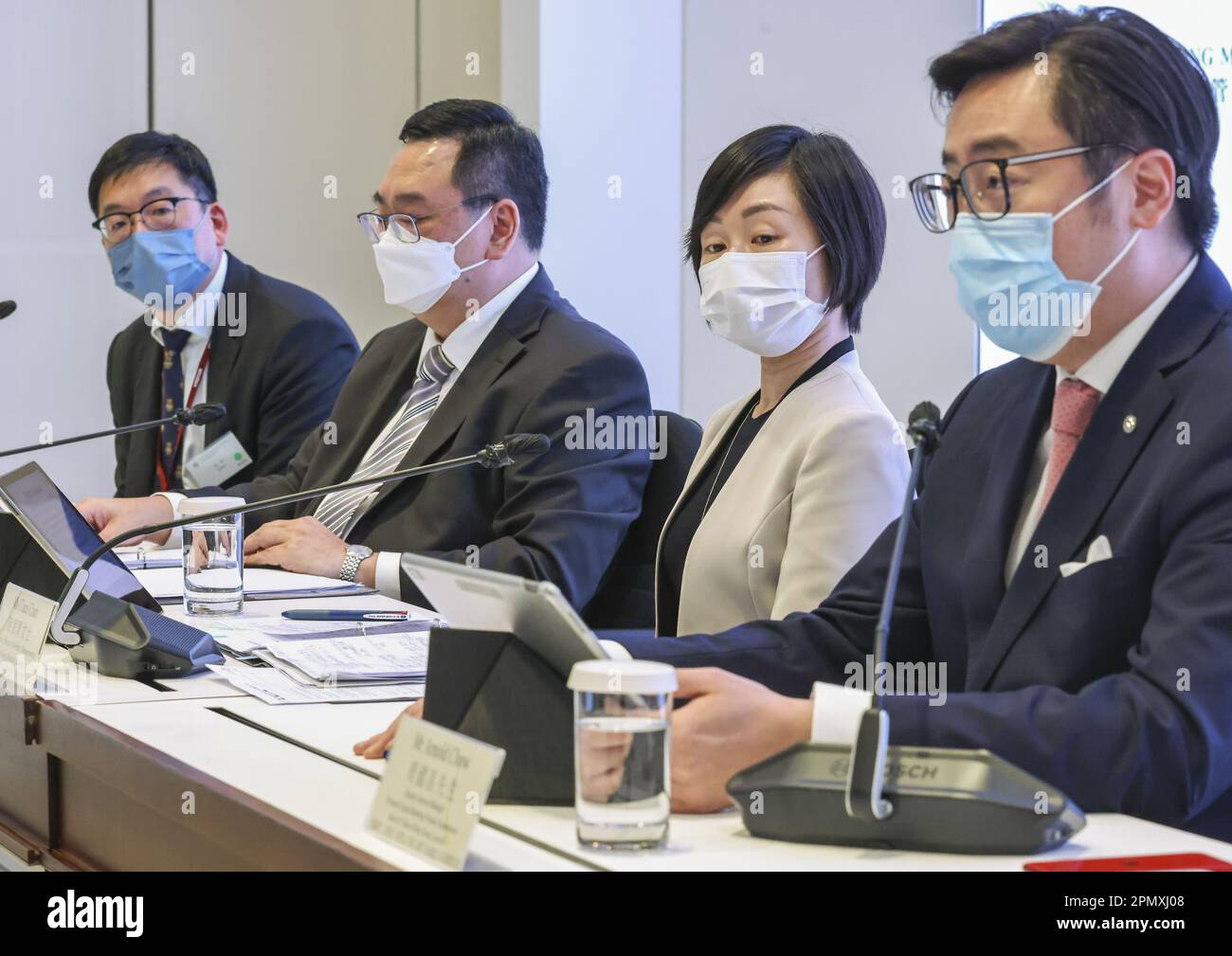 L'Autorité monétaire de Hong Kong (HKMA) tient une conférence de presse ...