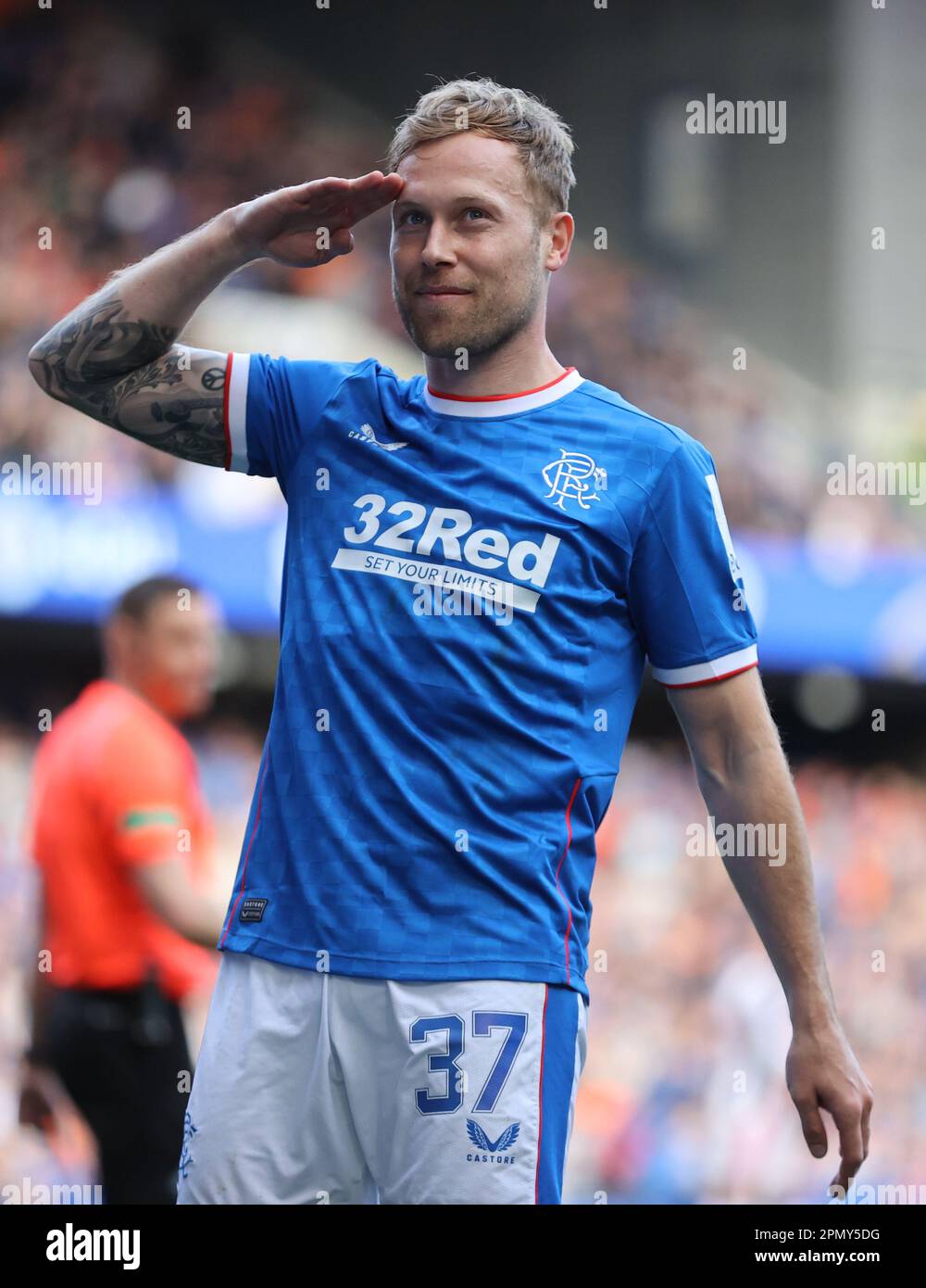 Scott Arfield des Rangers célèbre le cinquième but de son équipe lors ...
