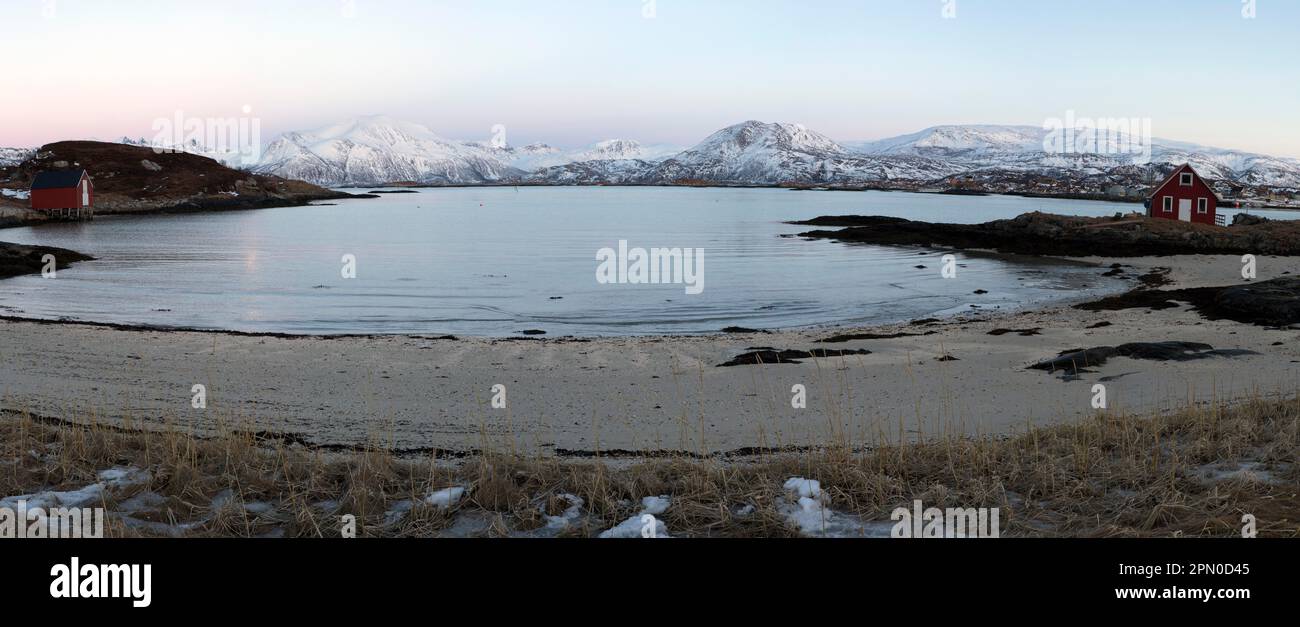 Tromso beach Banque de photographies et d’images à haute résolution - Alamy