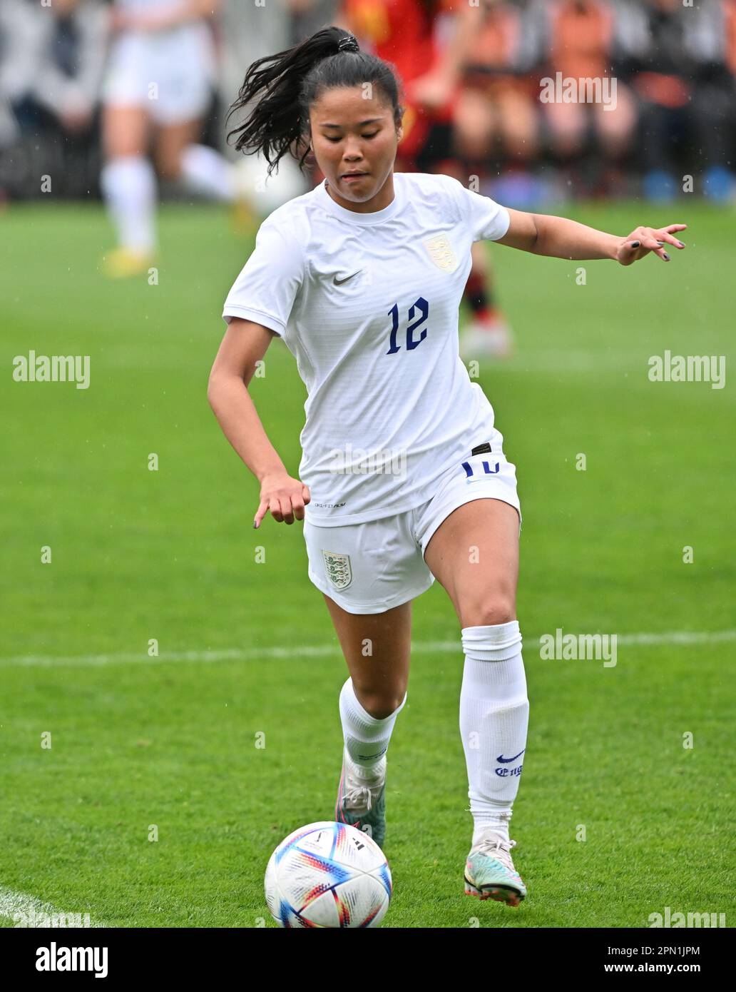 Asmita Ale (12) d'Angleterre photographié lors d'un match de football ...