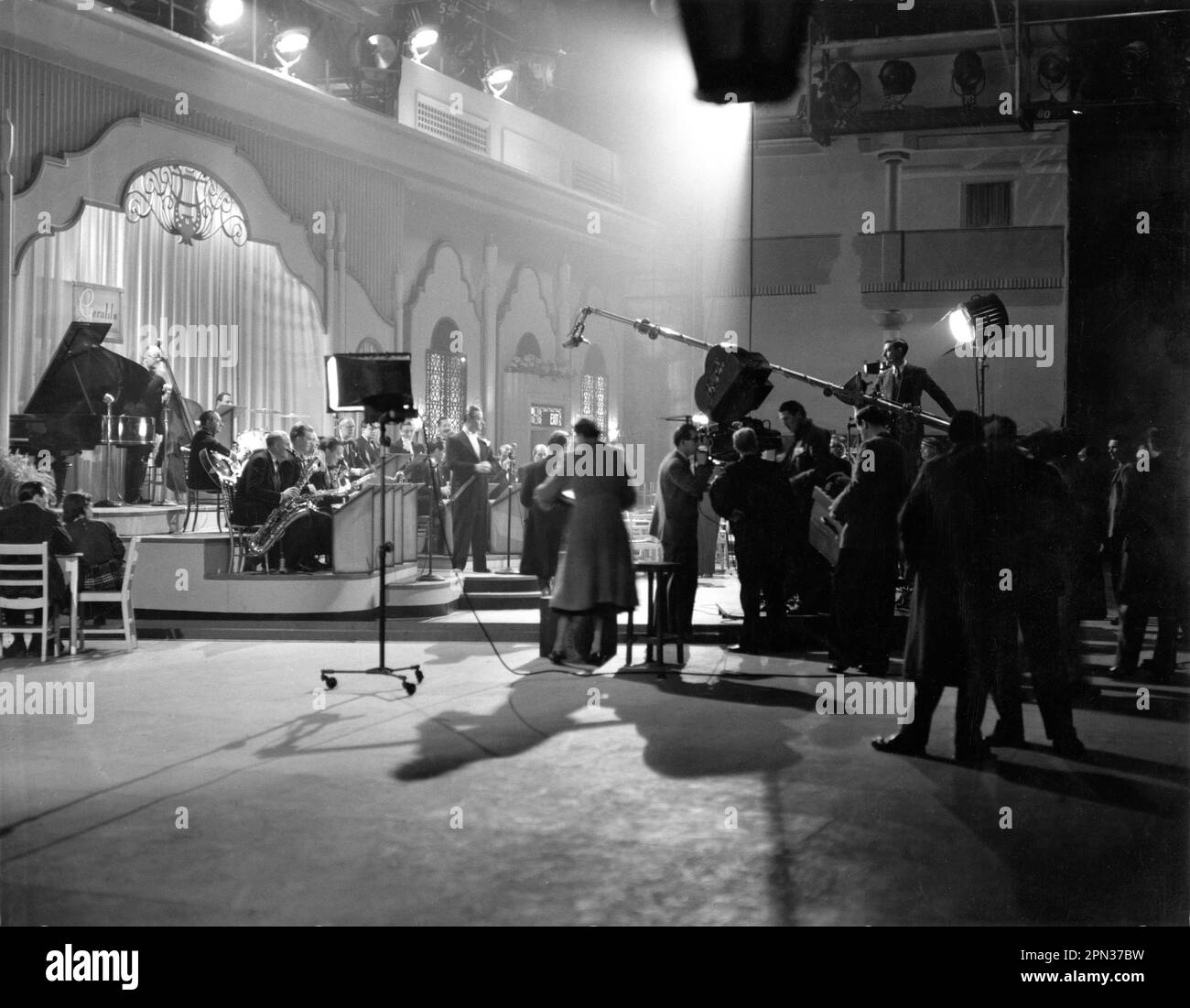 Salle de danse Banque d'images noir et blanc - Alamy