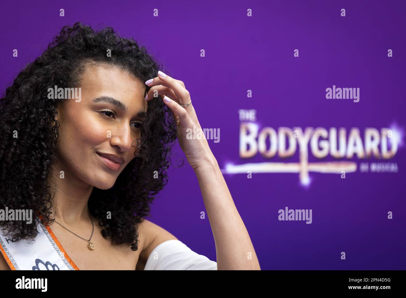 UTRECHT - Ona Moody sur le tapis rouge pour la première de la comédie ...