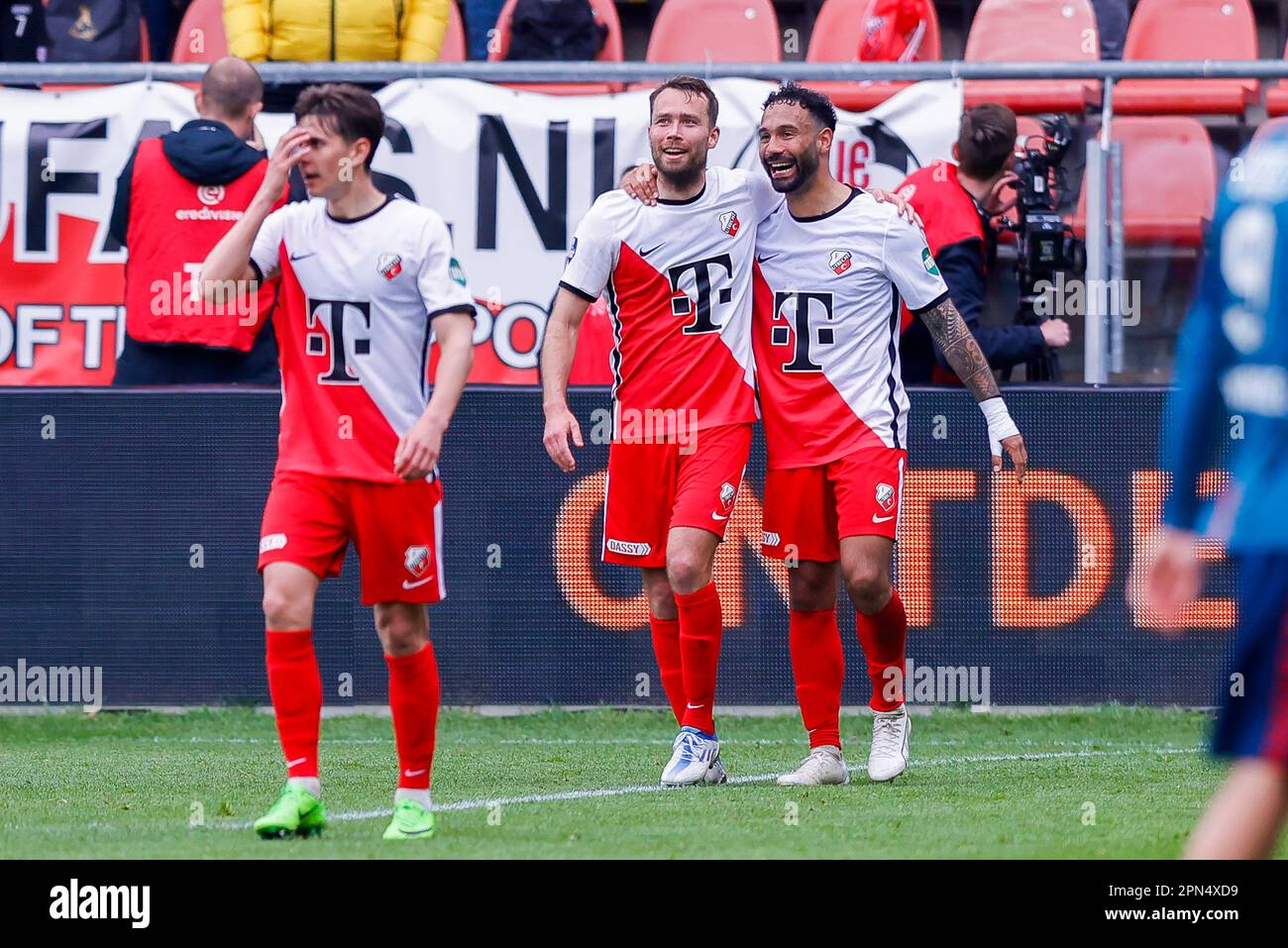 16-04-2023: Sport: Utrecht / Twente UTRECHT, PAYS-BAS - AVRIL 16 ...