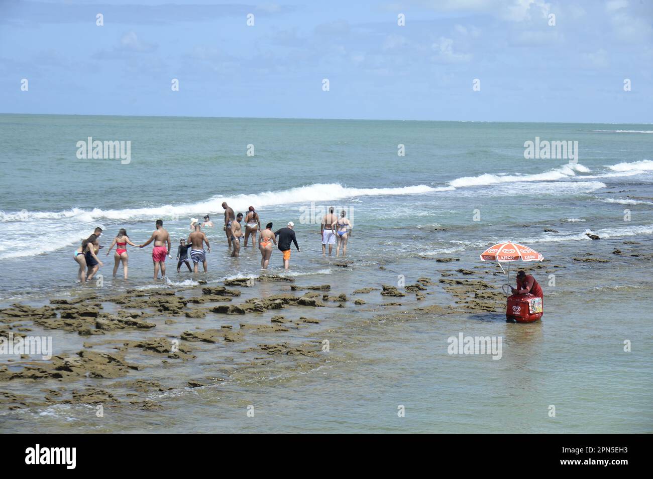Alagoas- Maceió 14 avril 2023 Sandbar et les touristes à la plage de ...