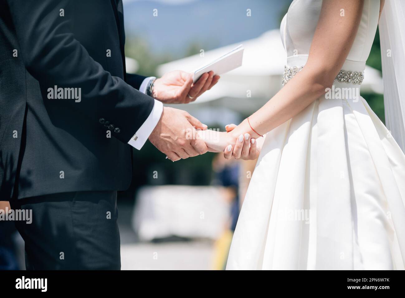 Autres main Banque de photographies et d’images à haute résolution - Alamy