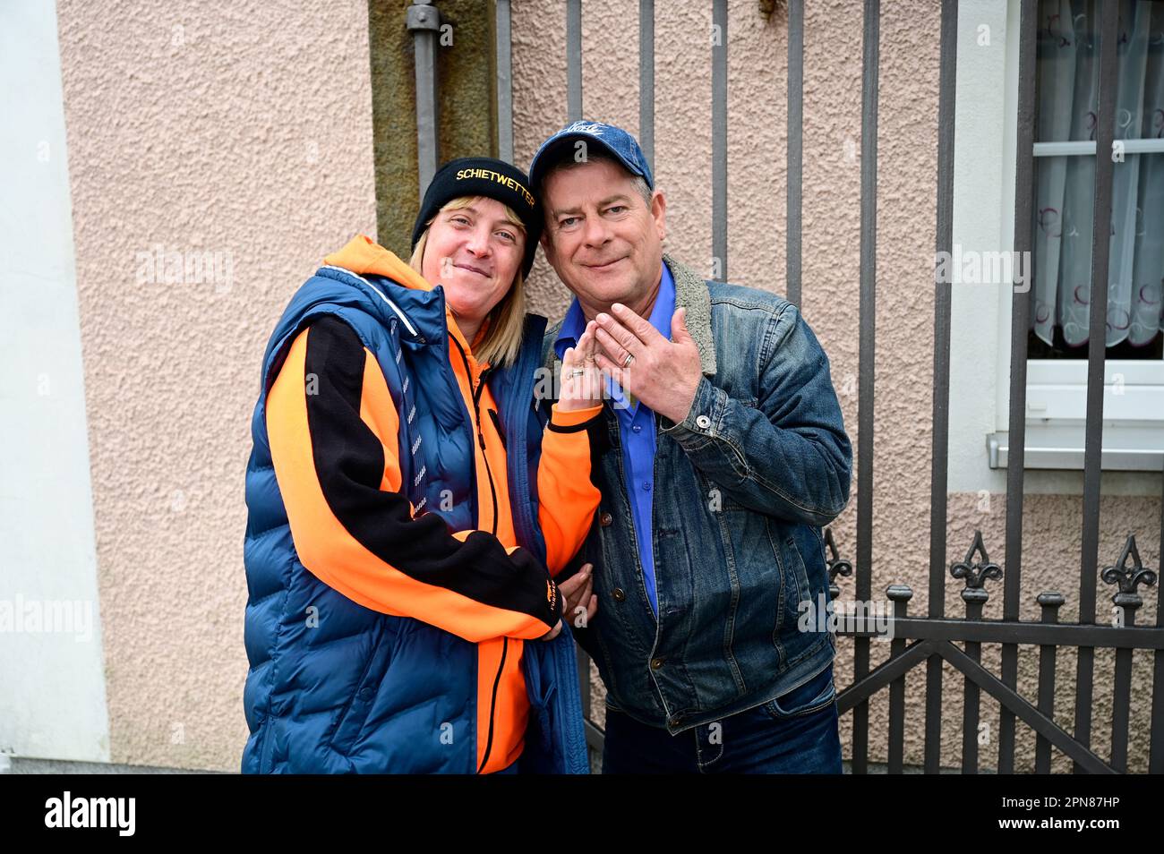Supertalent Gewinner Michael Hirte mit seiner Freundin Sandra, zeigen ...