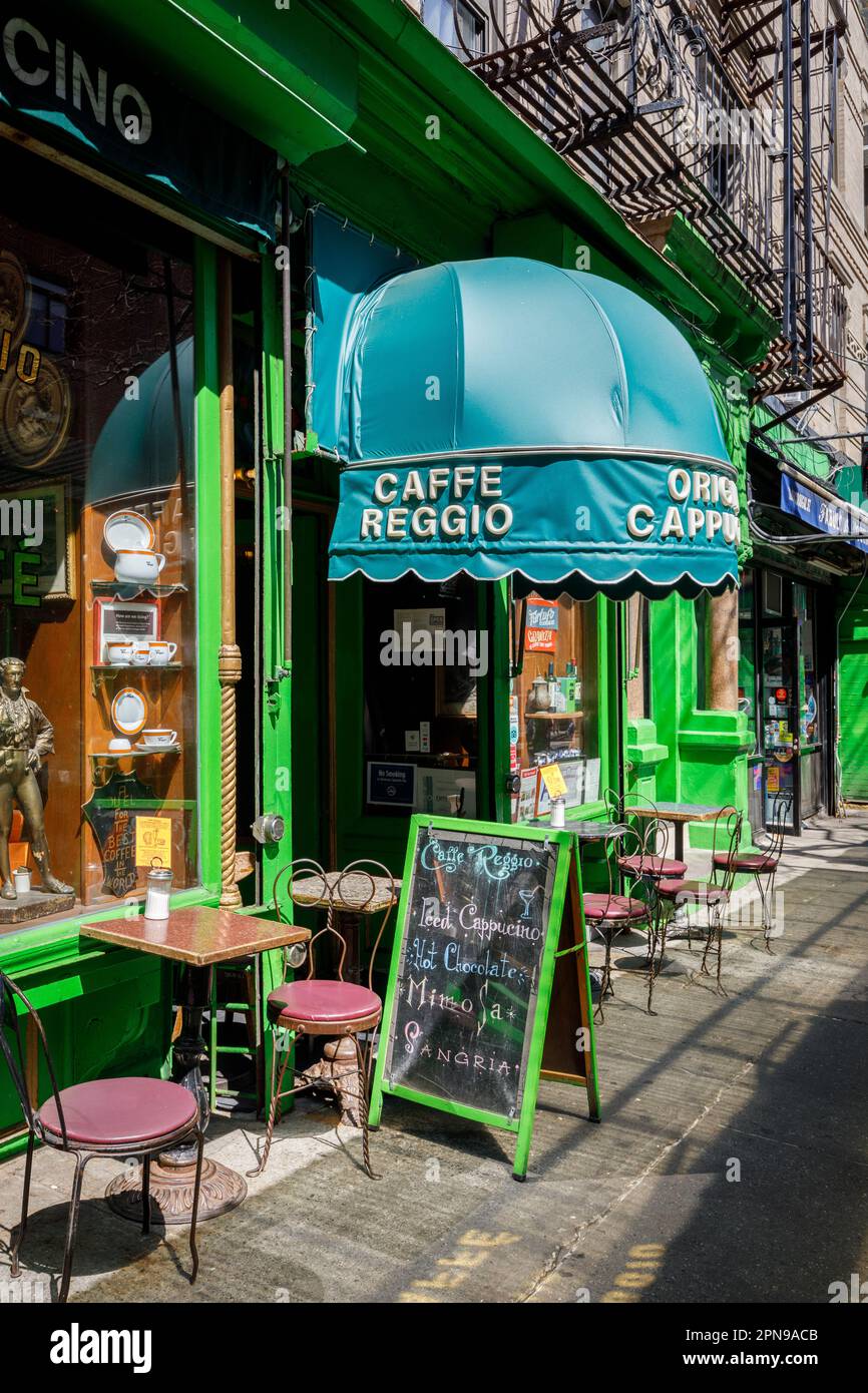Caffe reggio Banque de photographies et d’images à haute résolution - Alamy