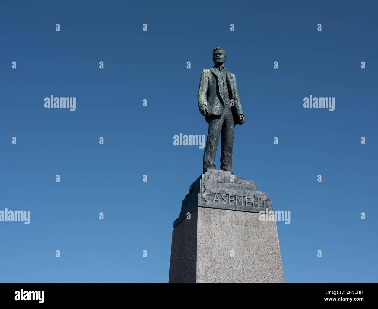 Statue de Roger Casement installée dans les bains de Dún Laoghaire ...