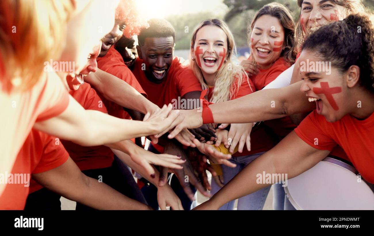Happy hooligans Banque de photographies et d’images à haute résolution ...