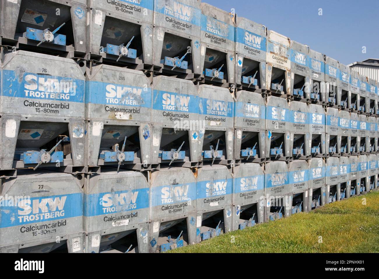 TDR-Metalurgija, Werk in Ruse, Slowenien, conteneur fuer Calciumcarbid ...